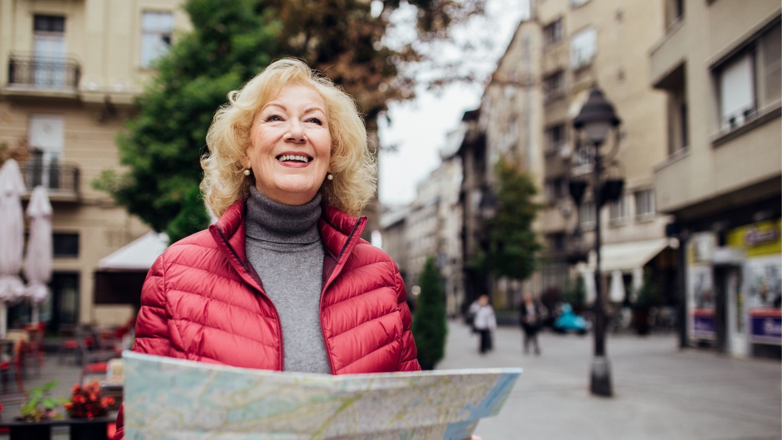 Viajar a los 60 es posible descubre cómo disfrutar sin límites.